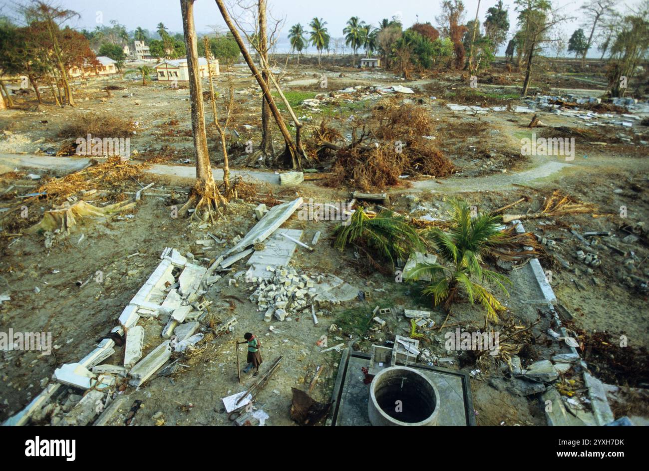 Indian ocean tsunami 2004 hi-res stock photography and images - Alamy