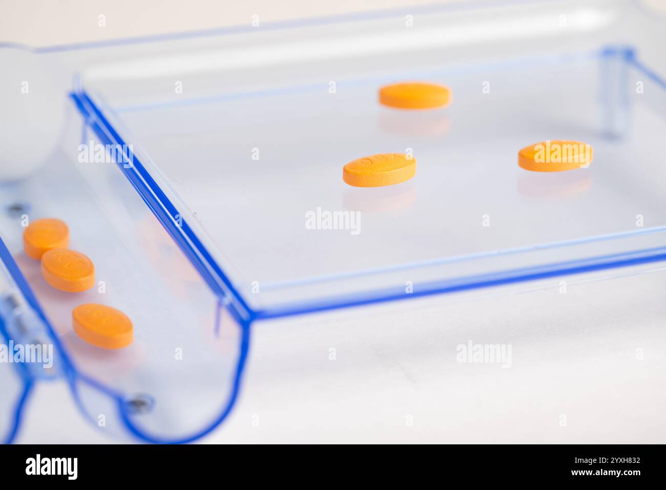 Prenatal formula hi-res stock photography and images - Alamy