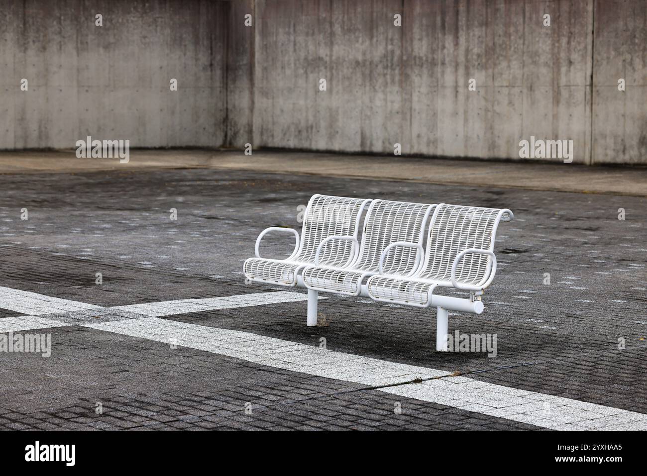 Steel bench in park hi-res stock photography and images - Alamy