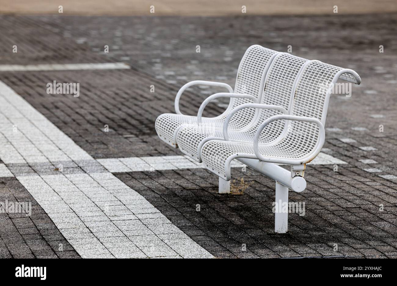 Steel bench in park hi-res stock photography and images - Alamy