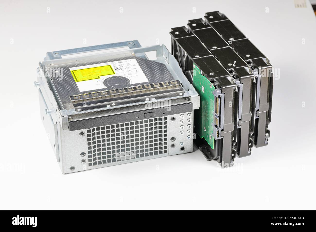 HDD 3.5" for installation on internal HDD cage or HDD rack for computer ...