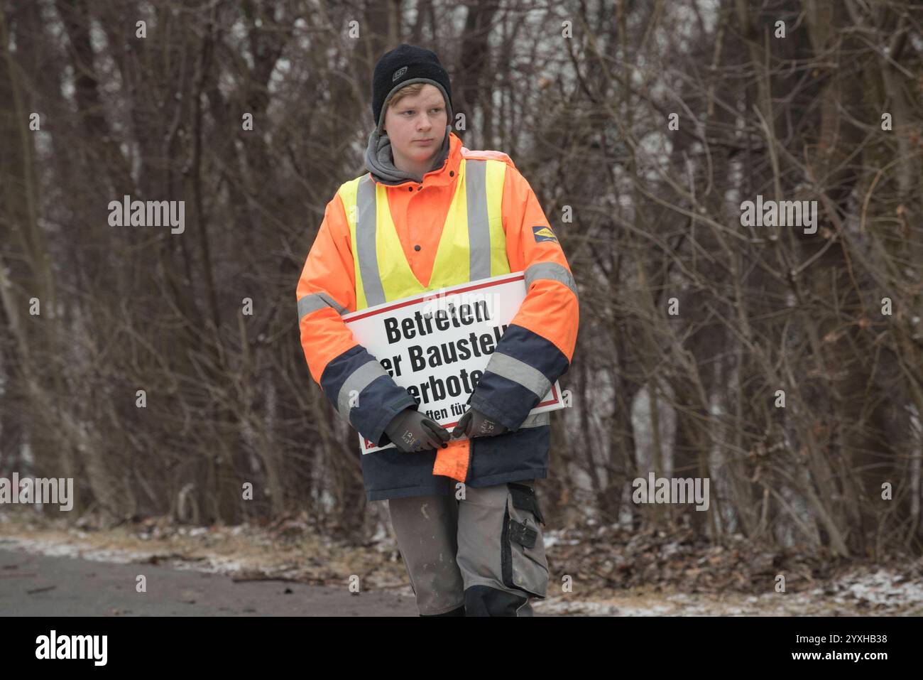 construction worker at a building site, employee in construction ...
