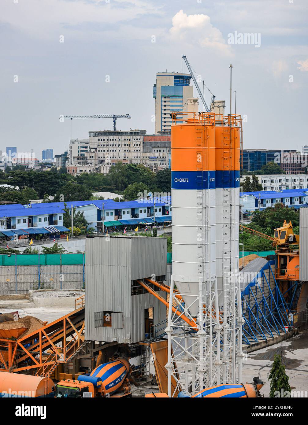 Batch tower hi-res stock photography and images - Alamy