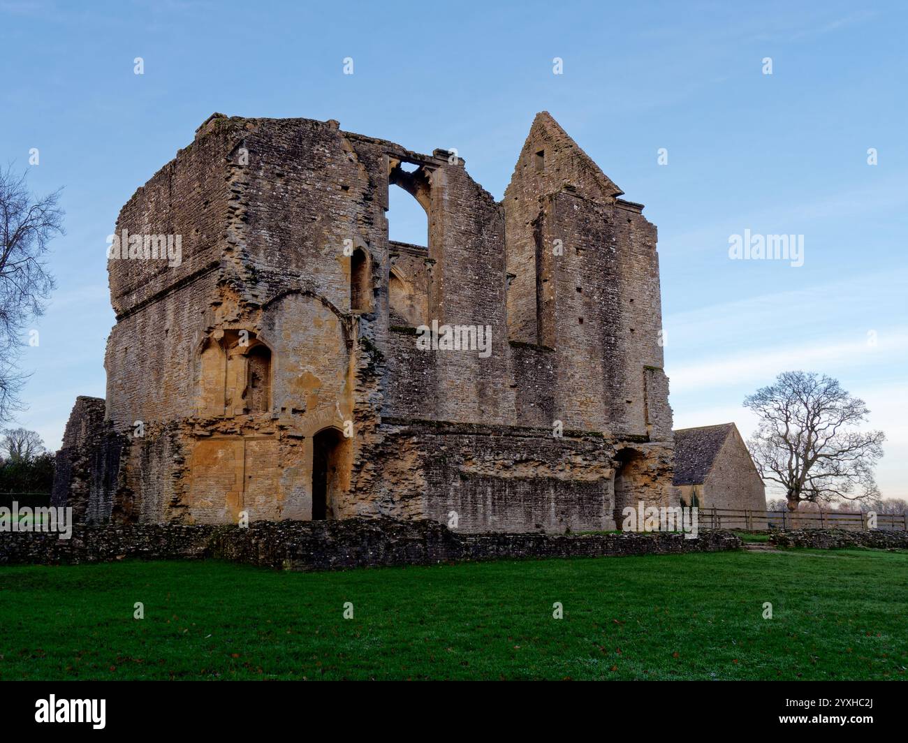 Ruins of Minster Lovell Hall in winter frost in Minster Lovell, Witney ...