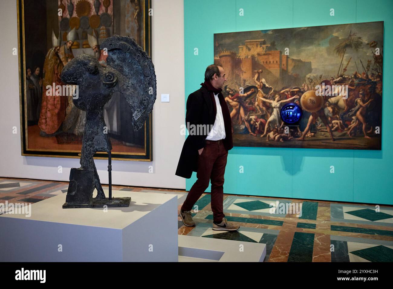 A joint view of Jeff Koons' artworks ''Gazing Ball (David Intervention ...