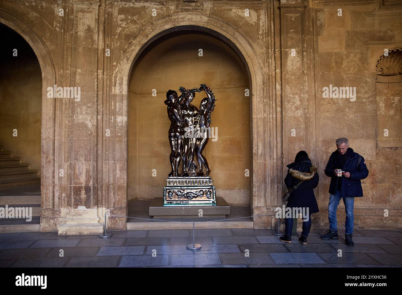 Jeff Koons' 'Three Graces' artwork is in the courtyard of the Alhambra ...