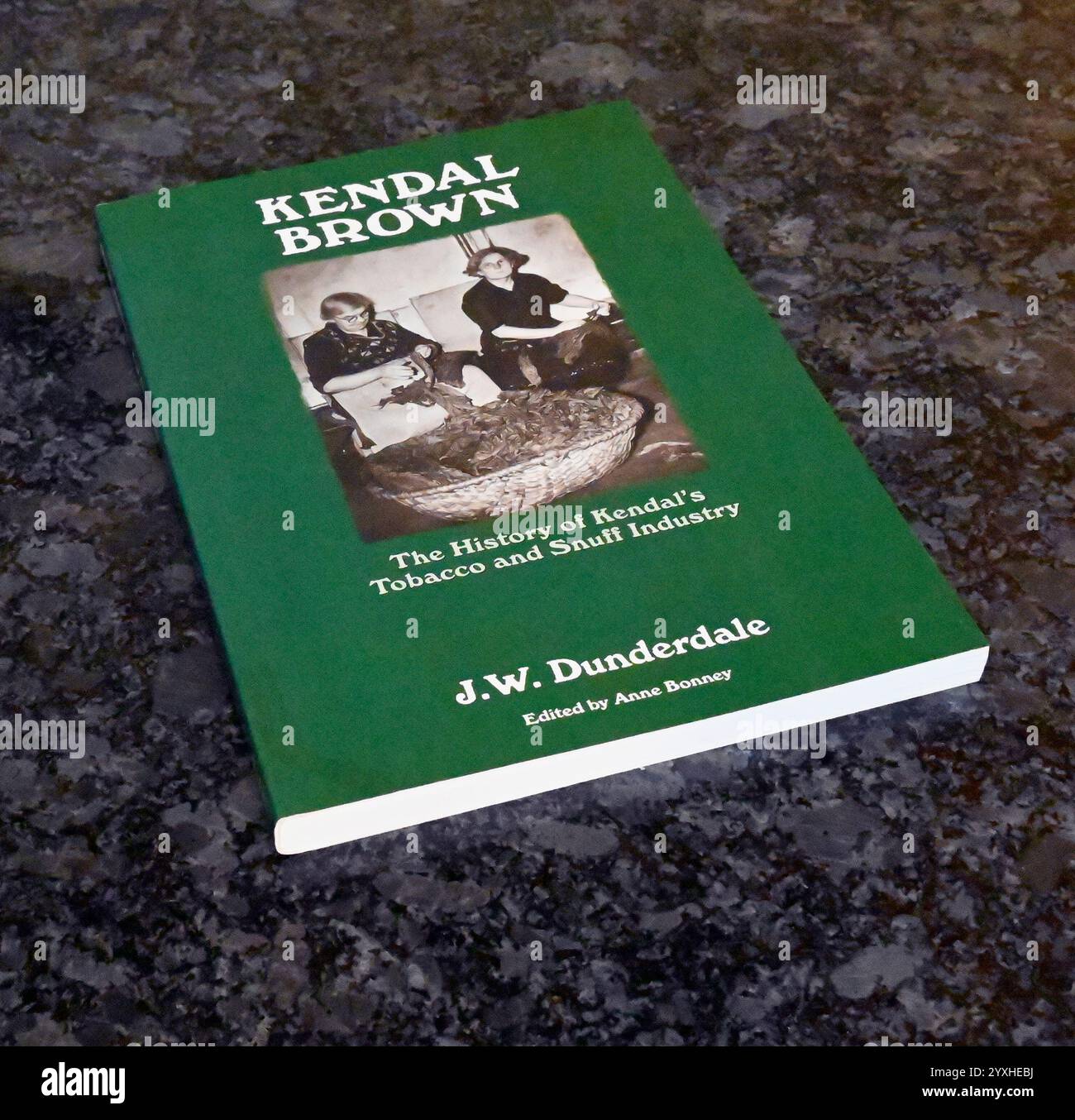 Snuff industry hi-res stock photography and images - Alamy