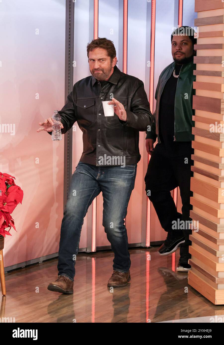 Gerard butler den of thieves 2 hi-res stock photography and images - Alamy