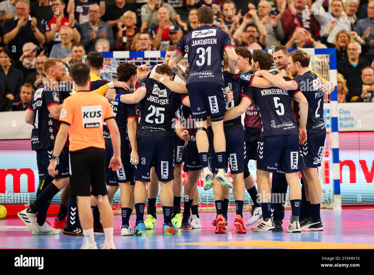 Flensburg, Germany. 16th Dec, 2024. Handball: Bundesliga, SG Flensburg ...