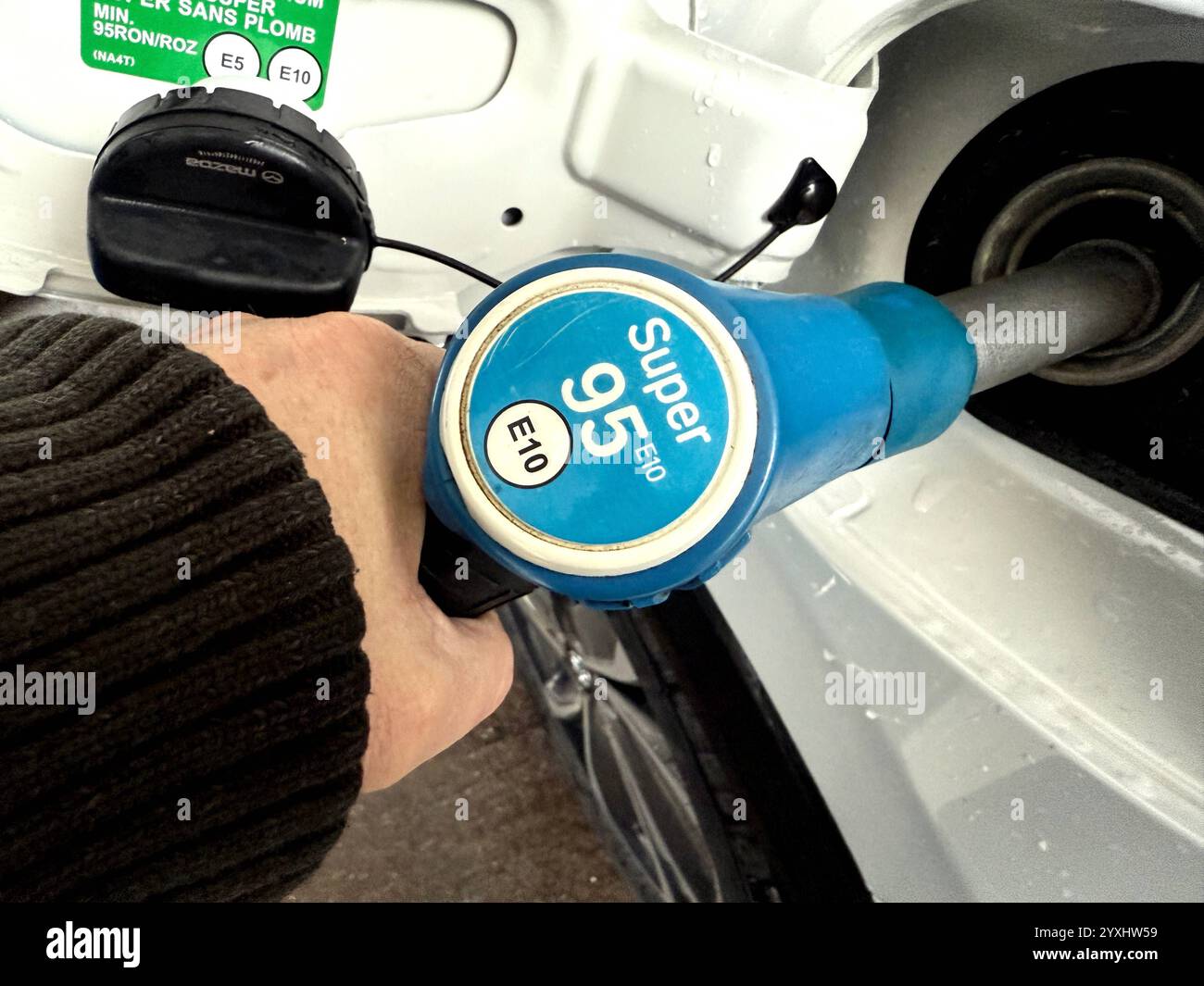 Tankstelle Tanken E10 ARAL tanken *** Petrol station Refuel E10 Refuel ...
