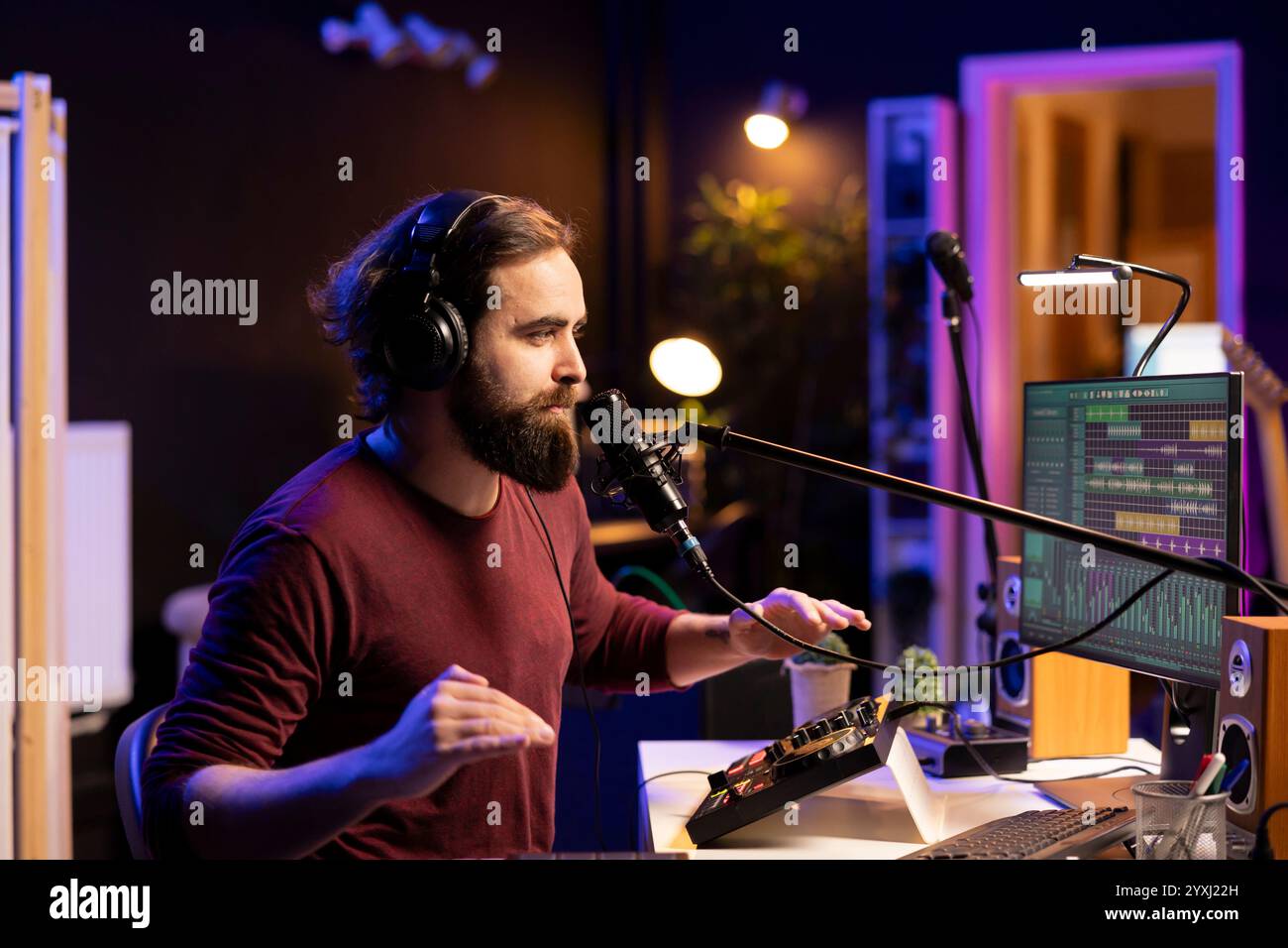 Mixing console new microphone hi-res stock photography and images - Alamy