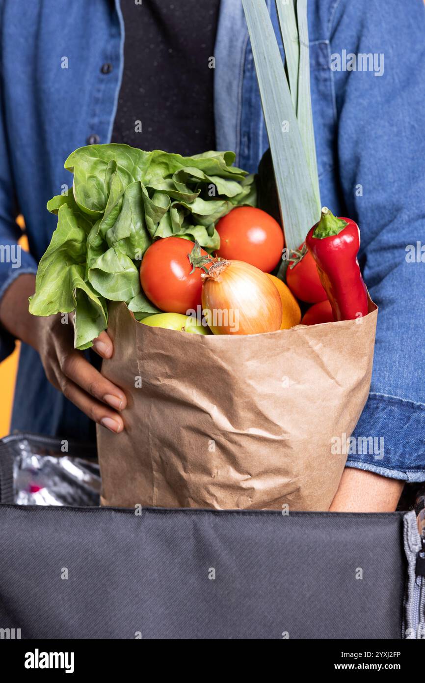 Grocery orders hi-res stock photography and images - Alamy