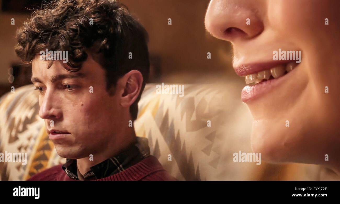 GLUE TRAP, from left: Isaac Jay, Gloria Bangiola, 2023. © Gravitas ...