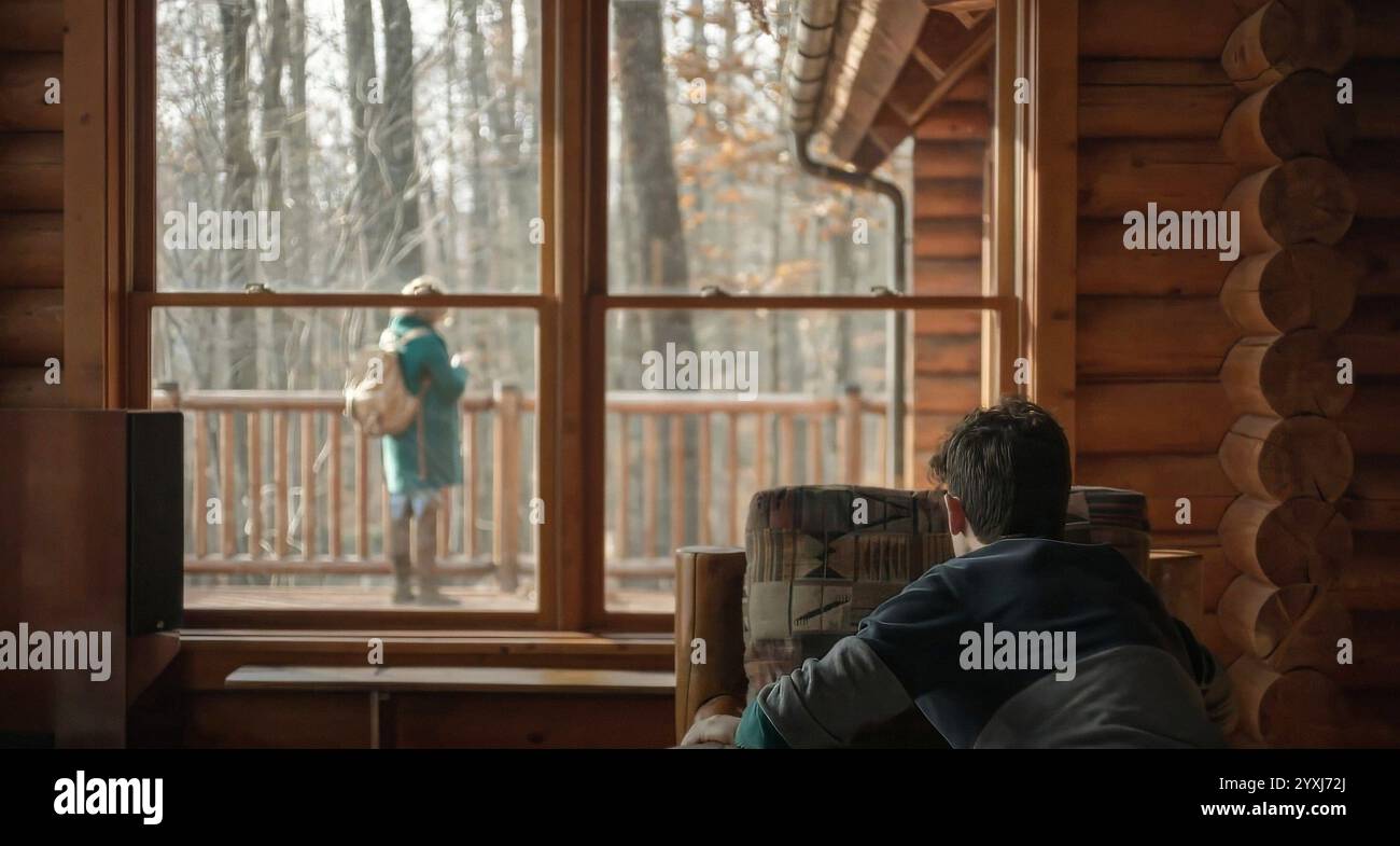 GLUE TRAP, from left: Gloria Bangiola, Isaac Jay, 2023. © Gravitas ...
