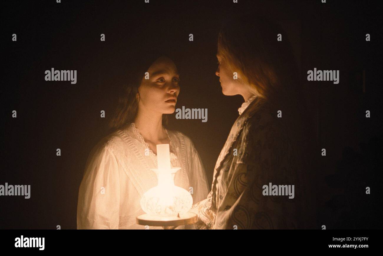 NOSFERATU, from left: Lily-Rose Depp, Emma Corrin, 2024. ph: © Focus ...