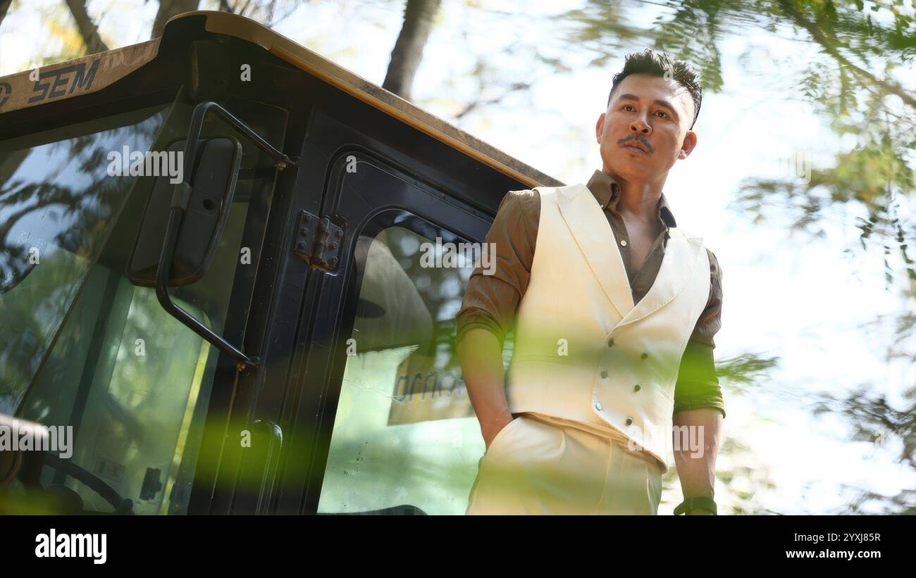 STRIKING RESCUE, (aka JINGTIAN DA YINGJIU), XING Yu, 2024. © Well Go ...