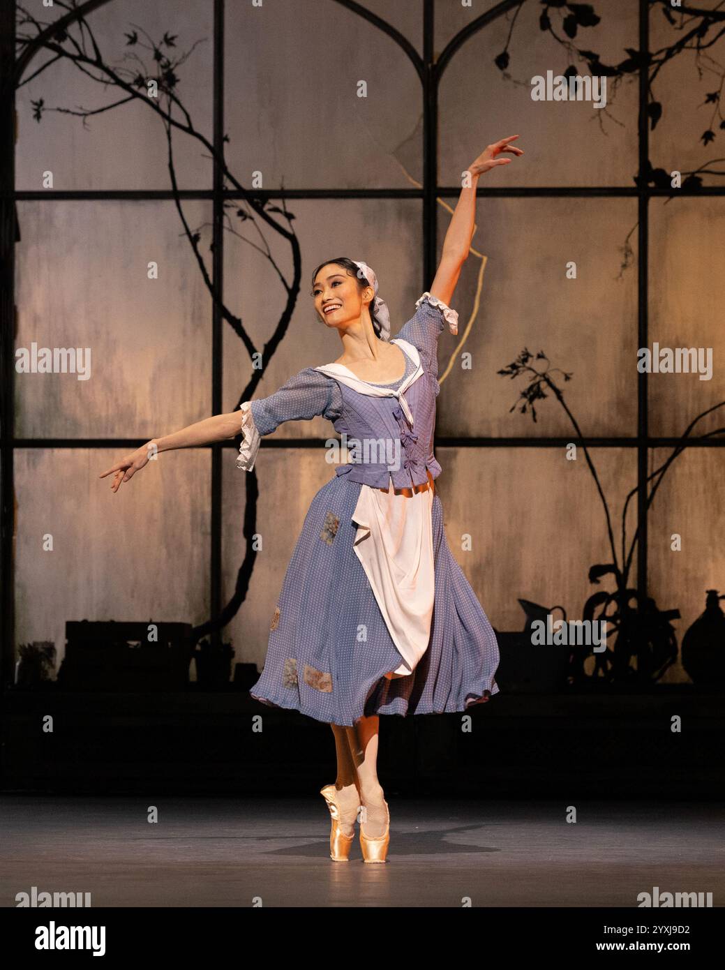 The Royal Ballet, Cinderella 2024 Stock Photo - Alamy