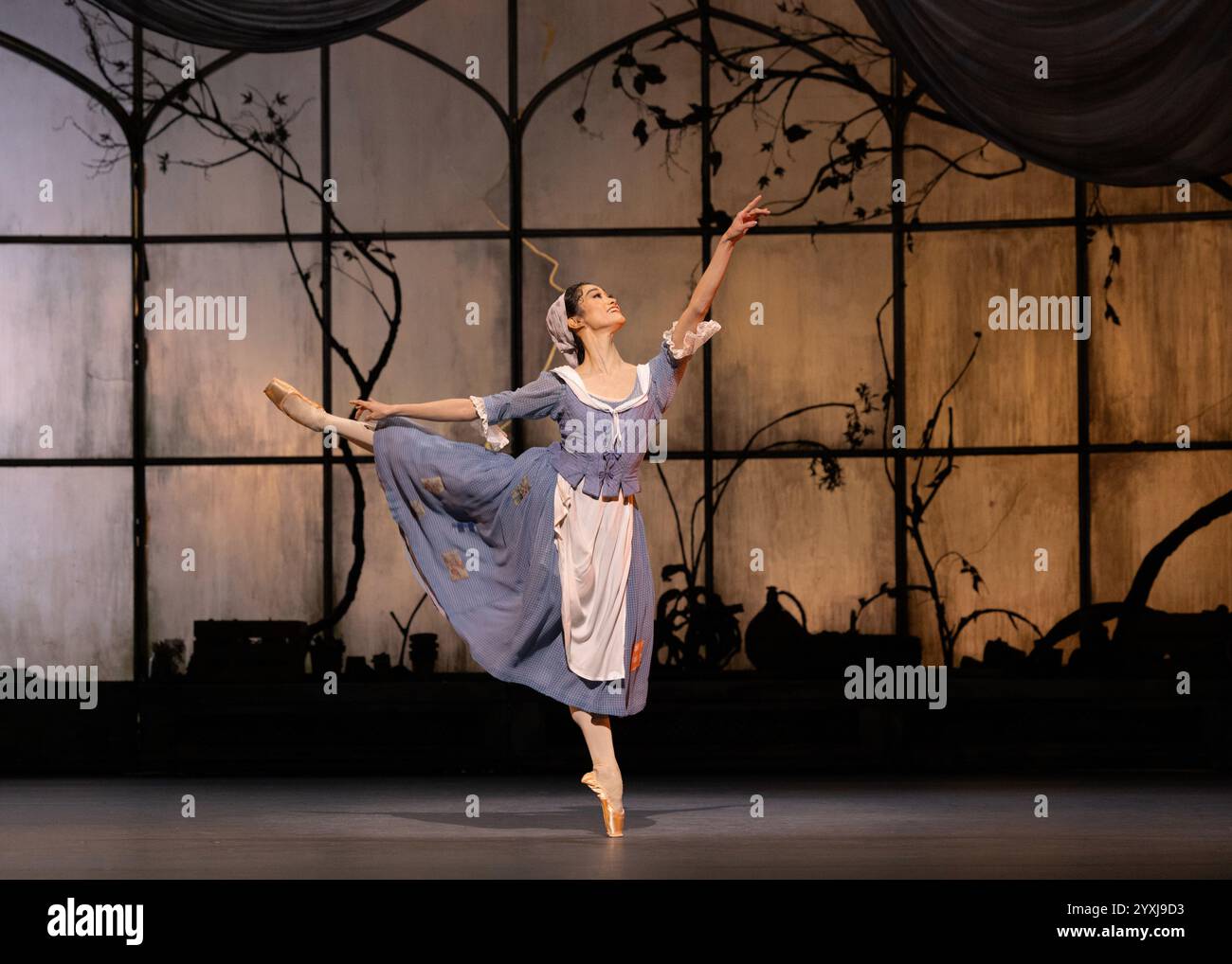 The Royal Ballet, Cinderella 2024 Stock Photo - Alamy