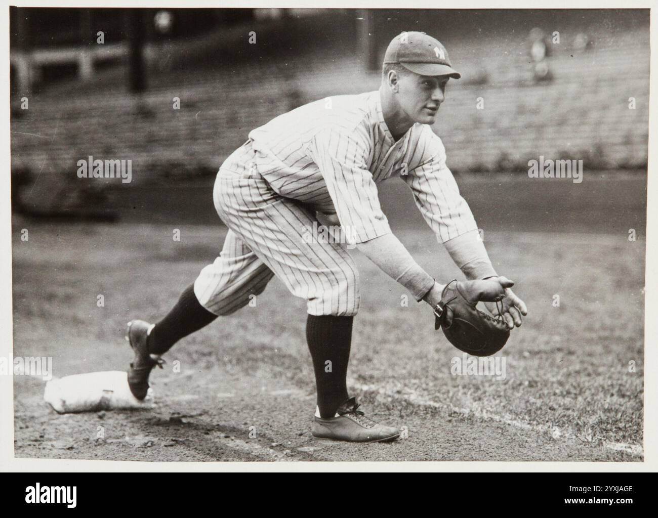 Lou Gehrig in Yankees Uniform fielding. Archive Baseball Photograph ...