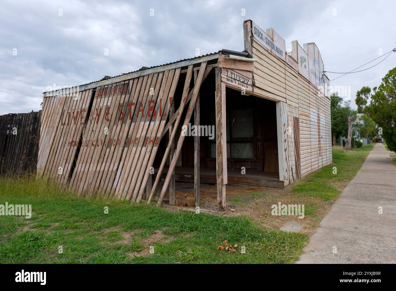 Injune hi-res stock photography and images - Alamy