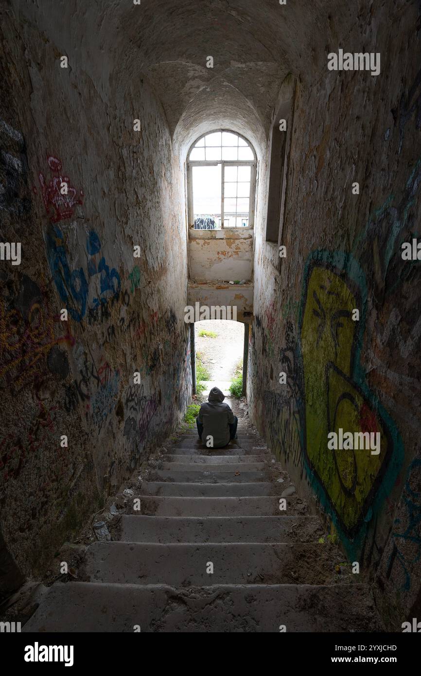 ruins of Quinta da Arealva-ginjal-Cacilhas-Almada-Portugal Stock Photo ...