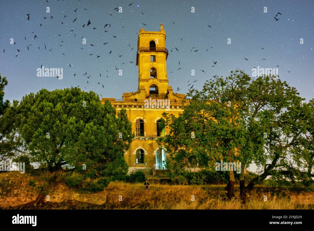 Old housing tower. Located in Coina, Barreiro. known as "castle of the ...
