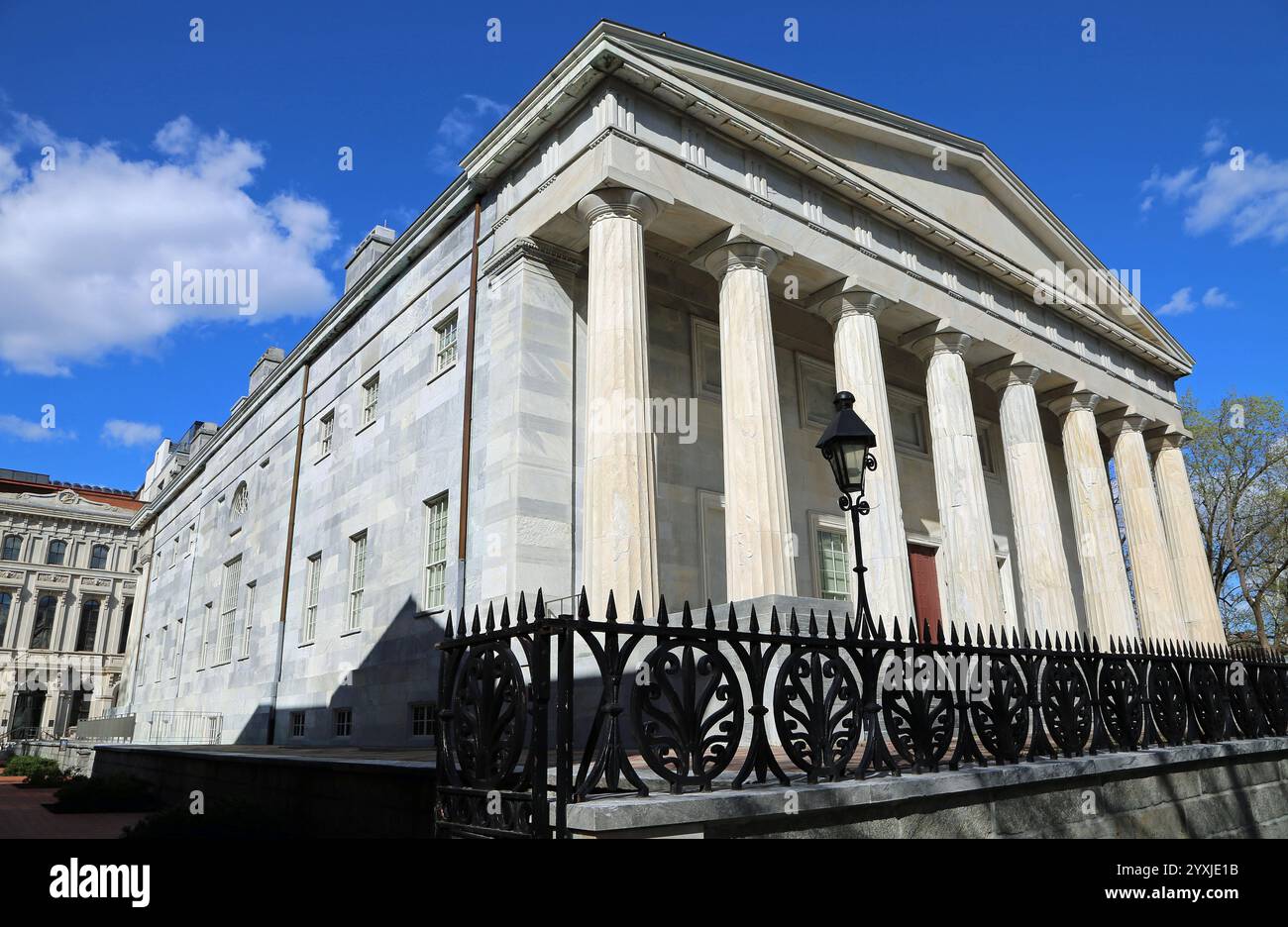 Second Bank building - Philadelphia, Pennsylvania Stock Photo - Alamy