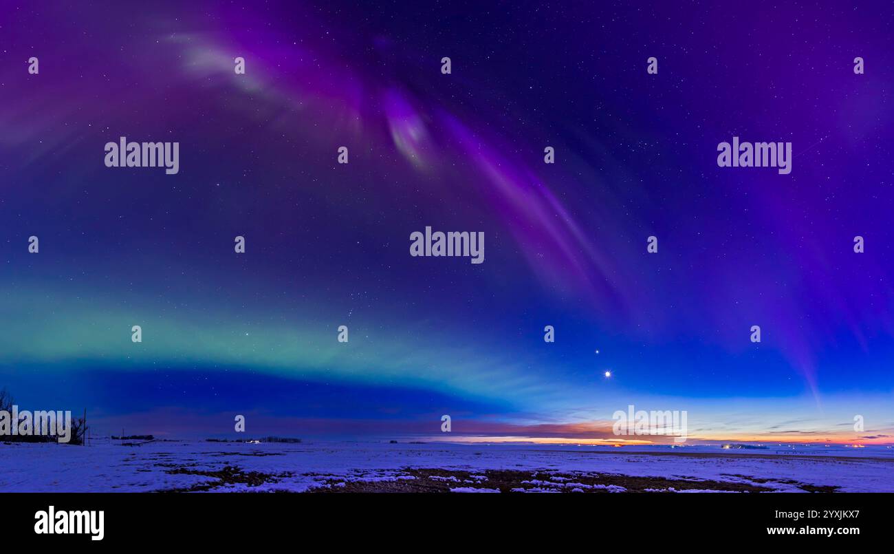 Colorful aurora hi-res stock photography and images - Alamy