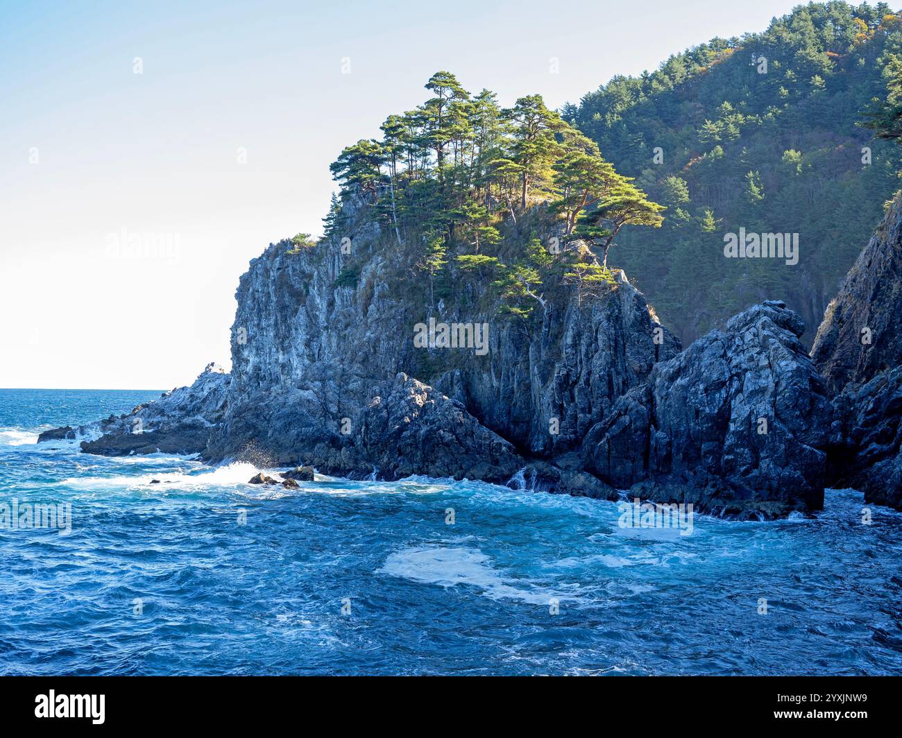Kurosaki cliff hi-res stock photography and images - Alamy