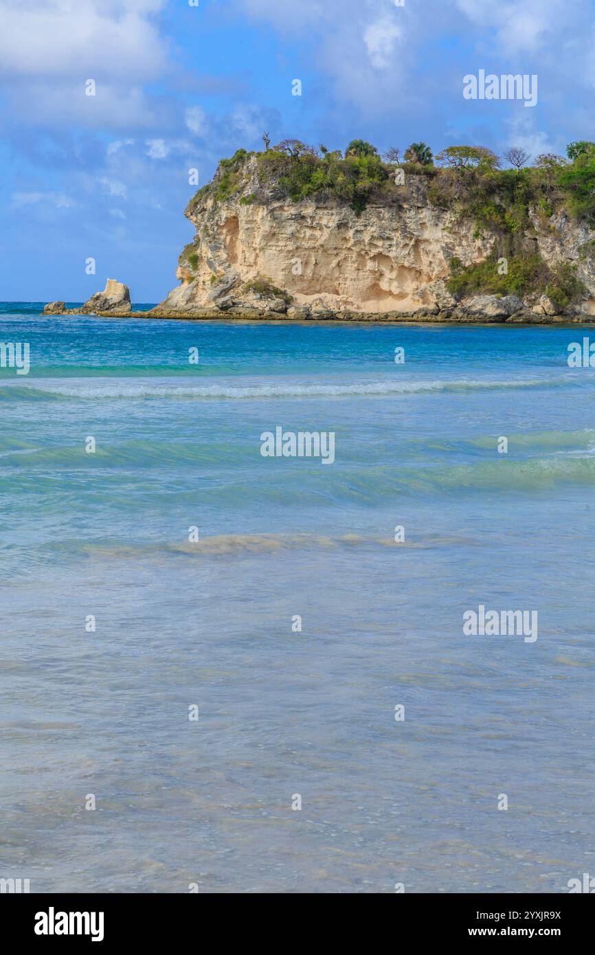 Calm serene seascape in sunny hi-res stock photography and images - Alamy