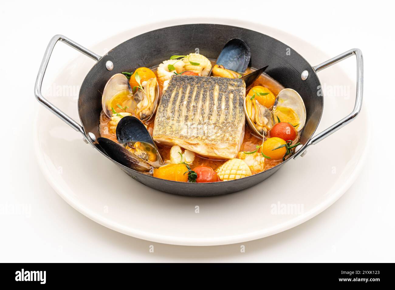 Bouillabaisse seafood stew with fish, mussels, shrimp and squid Stock ...
