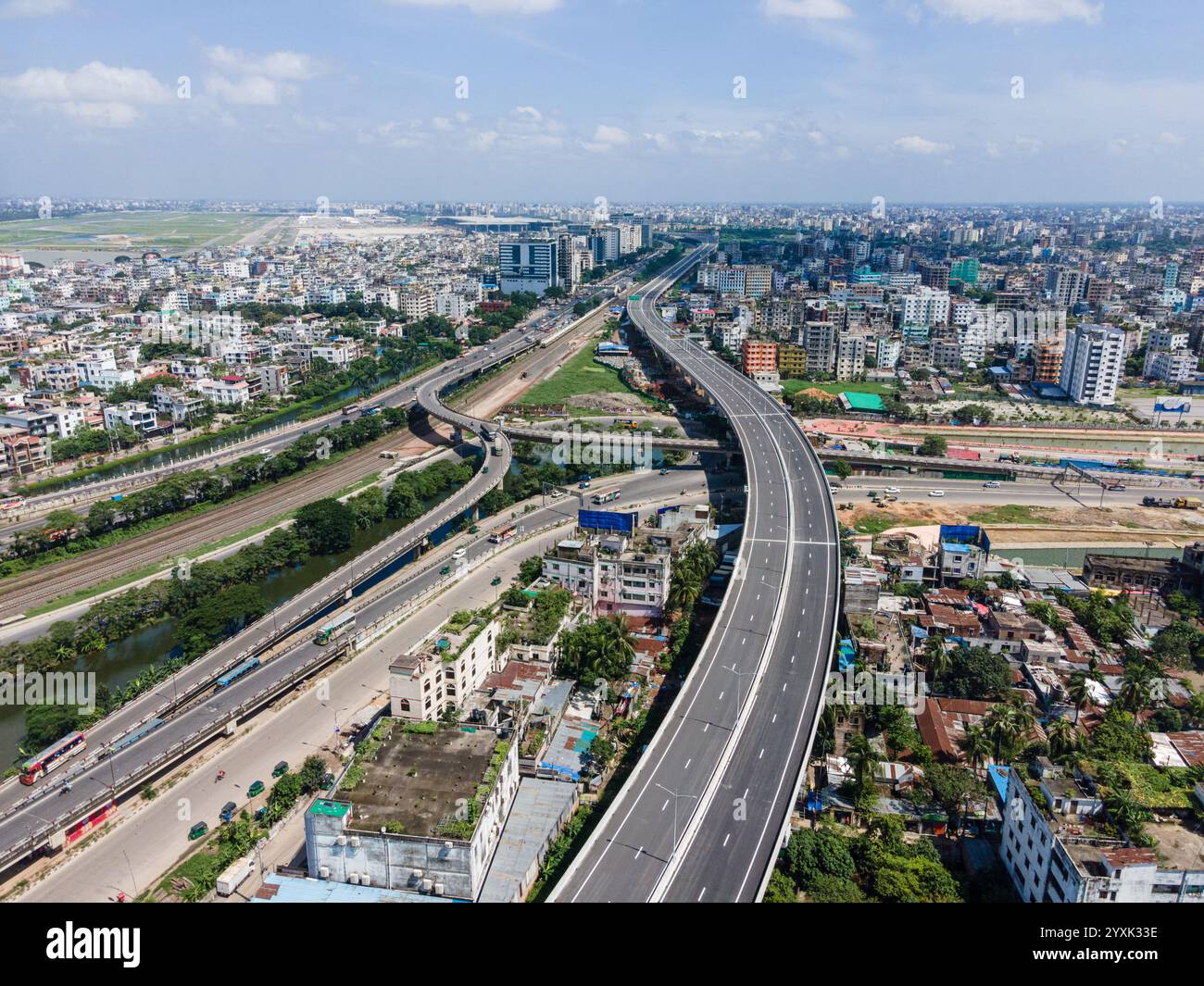 Aerial shot metropolitan expressway infrastructure hi-res stock photography and images - Alamy