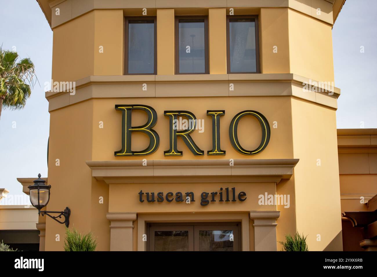 Brio Tuscan Grill Logo Innovative Signage For Brio Italian Grille