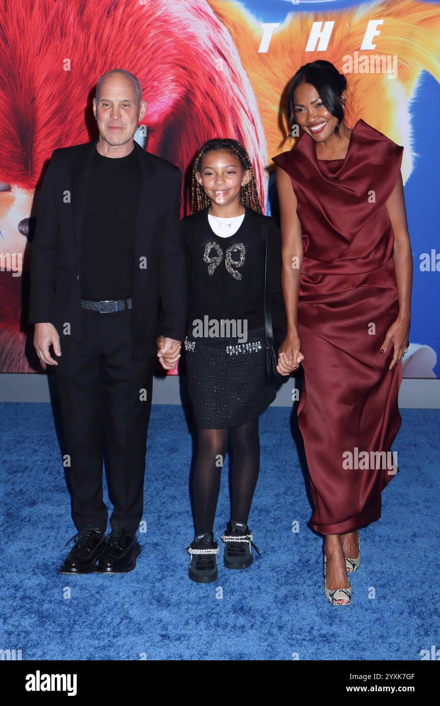 Los Angeles, California, USA. Brian Robbins, Stella Robbins, Tracy ...
