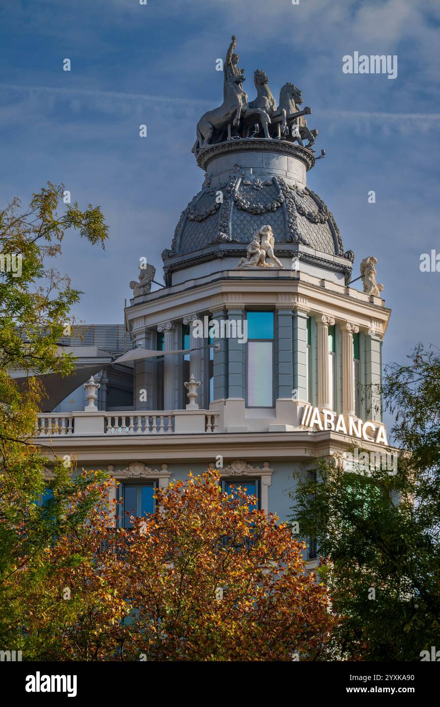 Edificio de seguros la aurora hi-res stock photography and images - Alamy