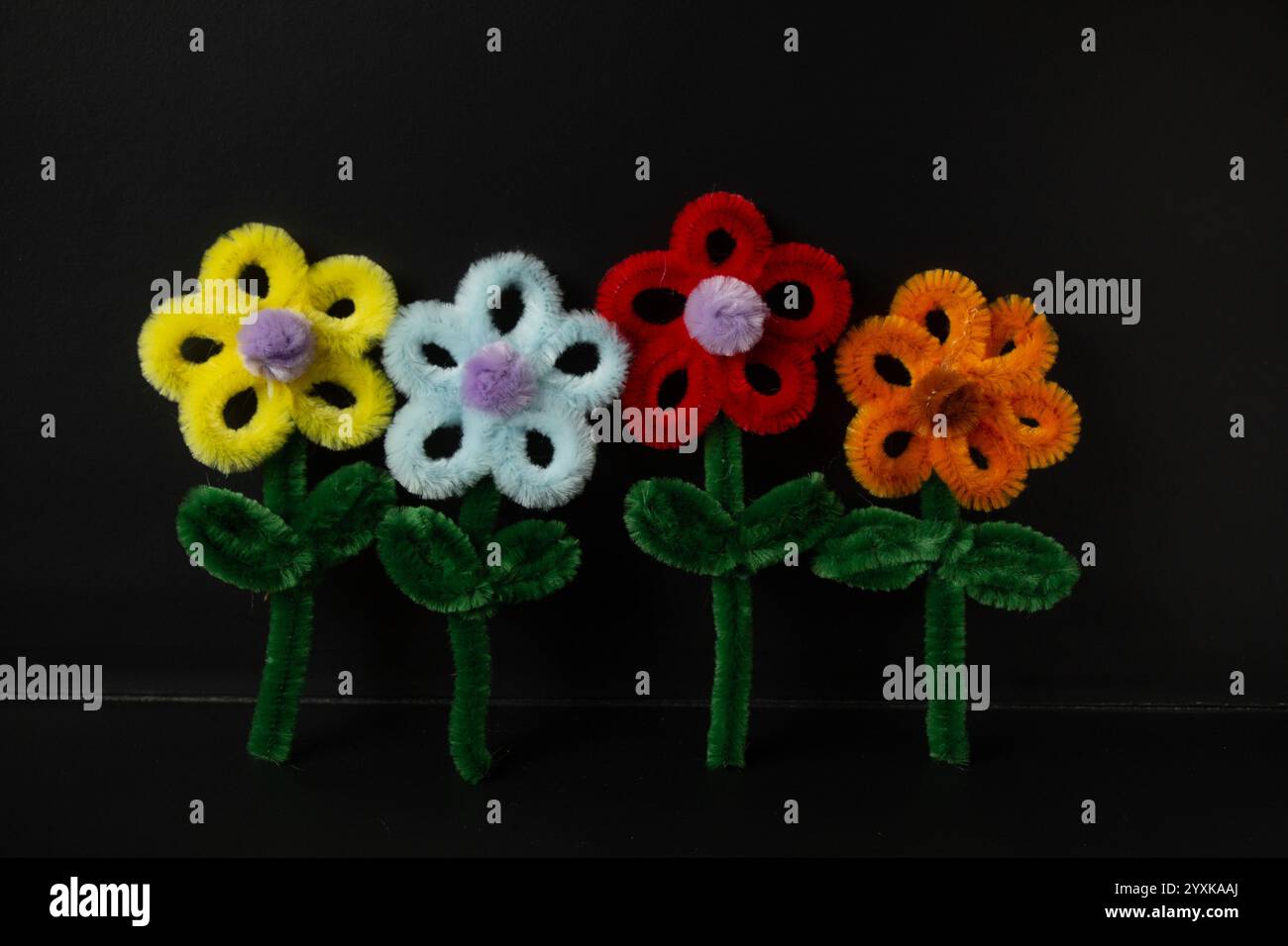 Colorful Beautiful Handmade Pipe Cleaner Flower Craft, Sunflower Craft ...