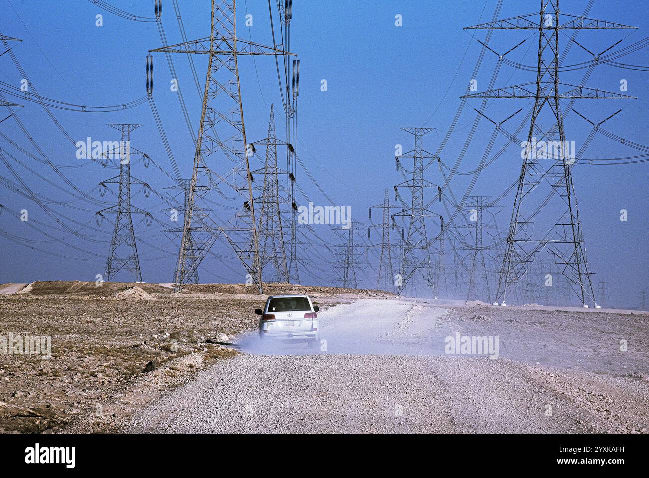 Saudi arabia electricity pylons hi-res stock photography and images - Alamy
