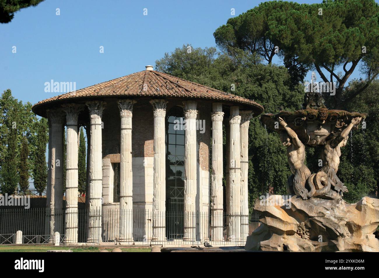 Roman Art. The circular temple of Hercules Victor (formerly tought to ...