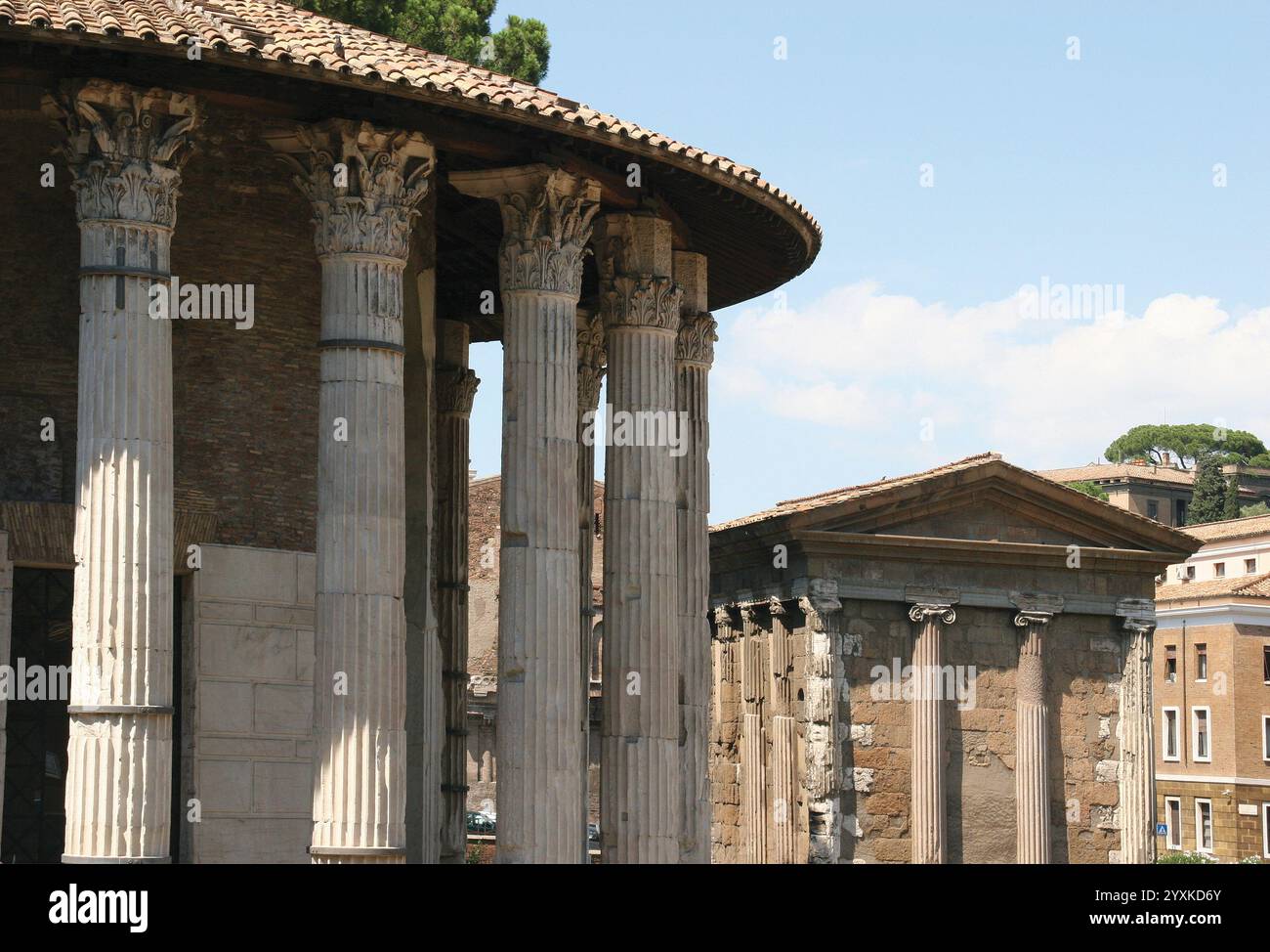 Roman Art. The circular temple of Hercules Victor (formerly tought to ...