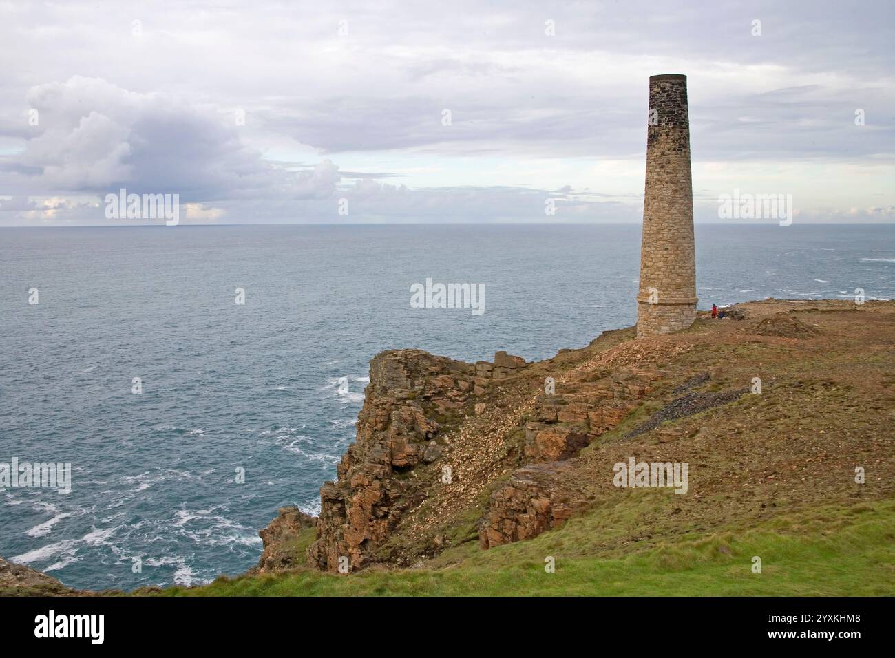 chimneys at an old tin mine at levant on the north cornwall coast Stock Photo - Alamy