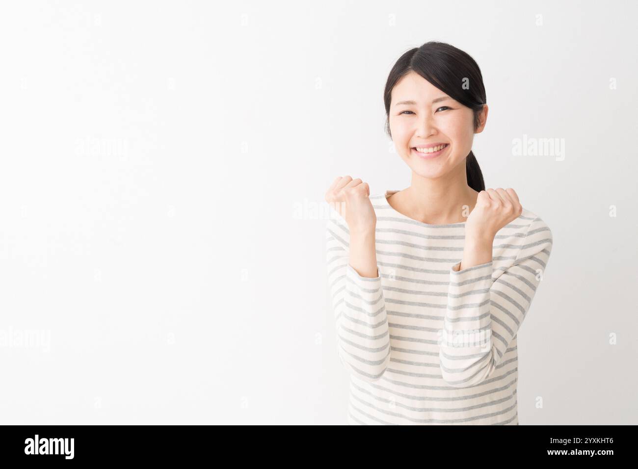 Japanese pose hi-res stock photography and images - Alamy