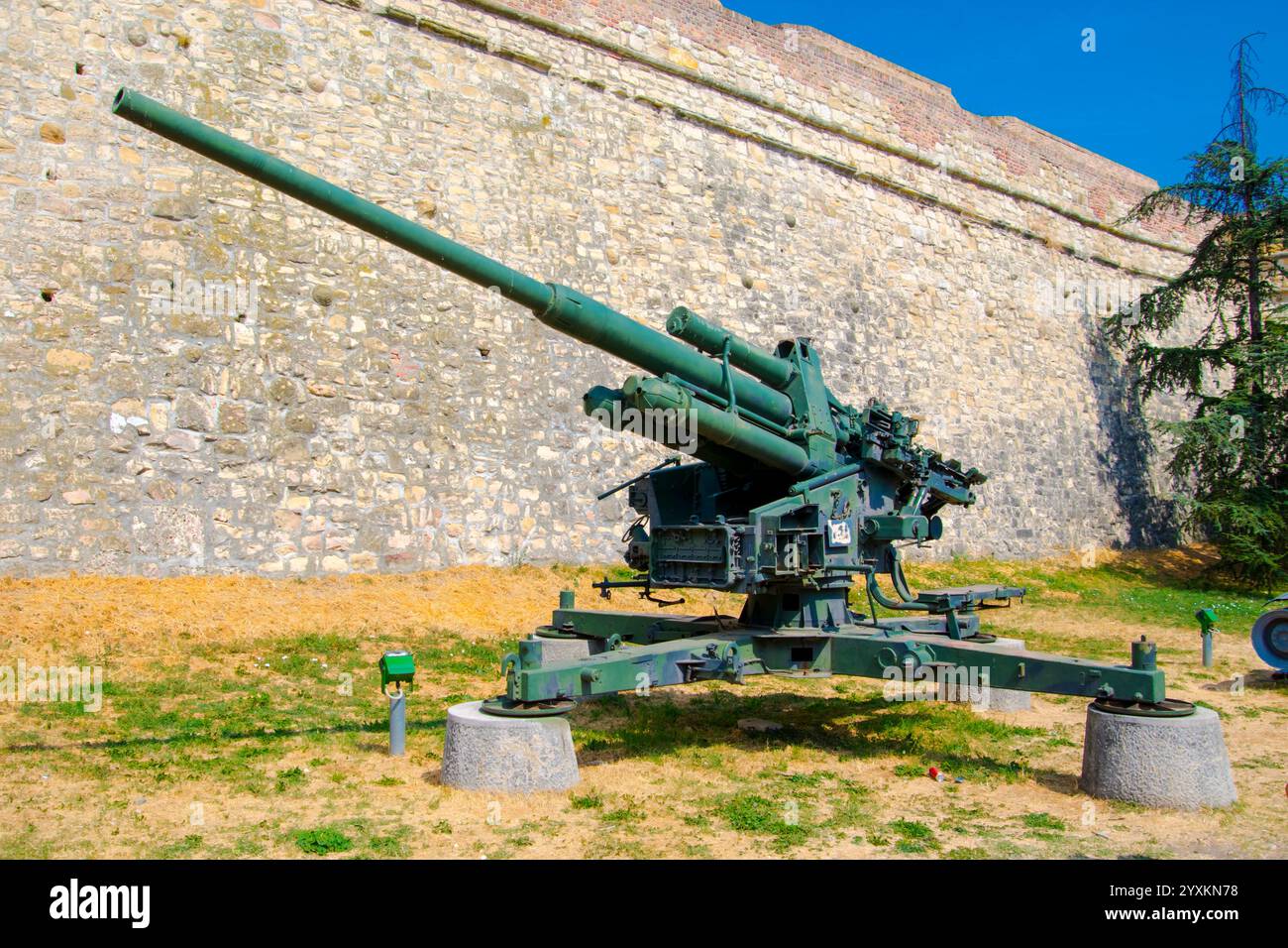 Flak anti aircraft gun hi-res stock photography and images - Alamy
