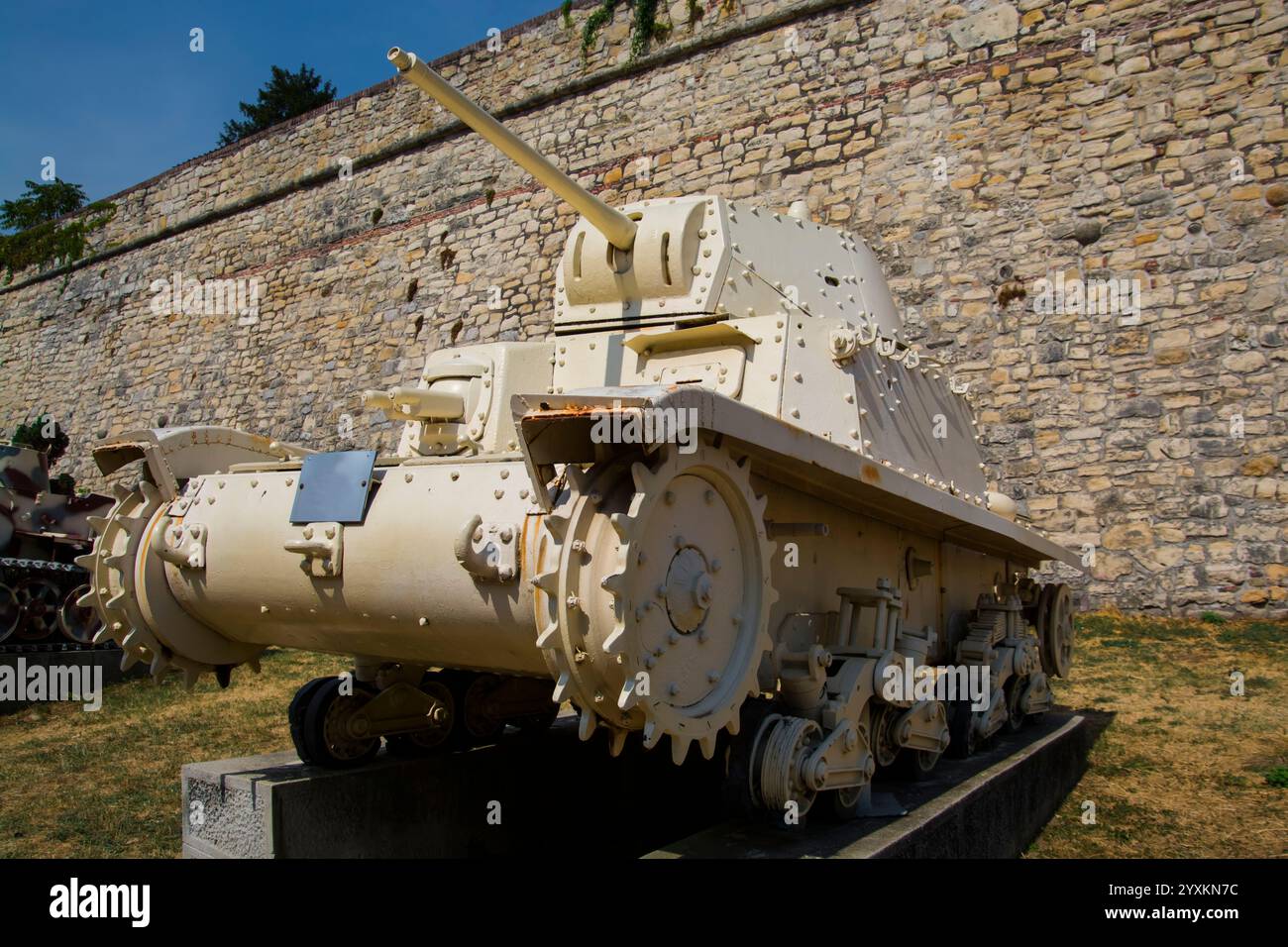 Fiat tank ww2 hi-res stock photography and images - Alamy
