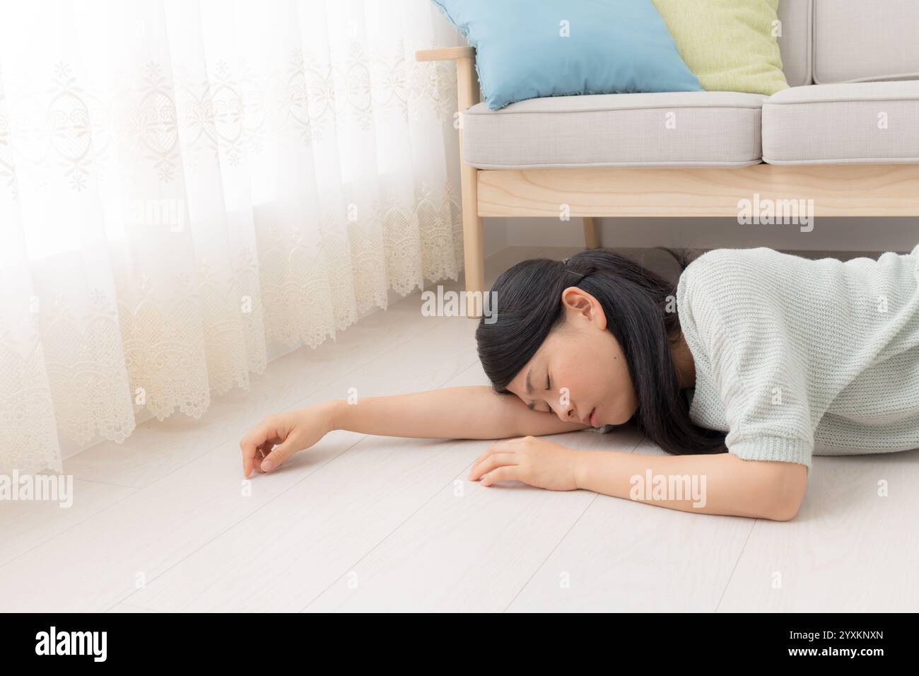 Fallen woman hi-res stock photography and images - Alamy