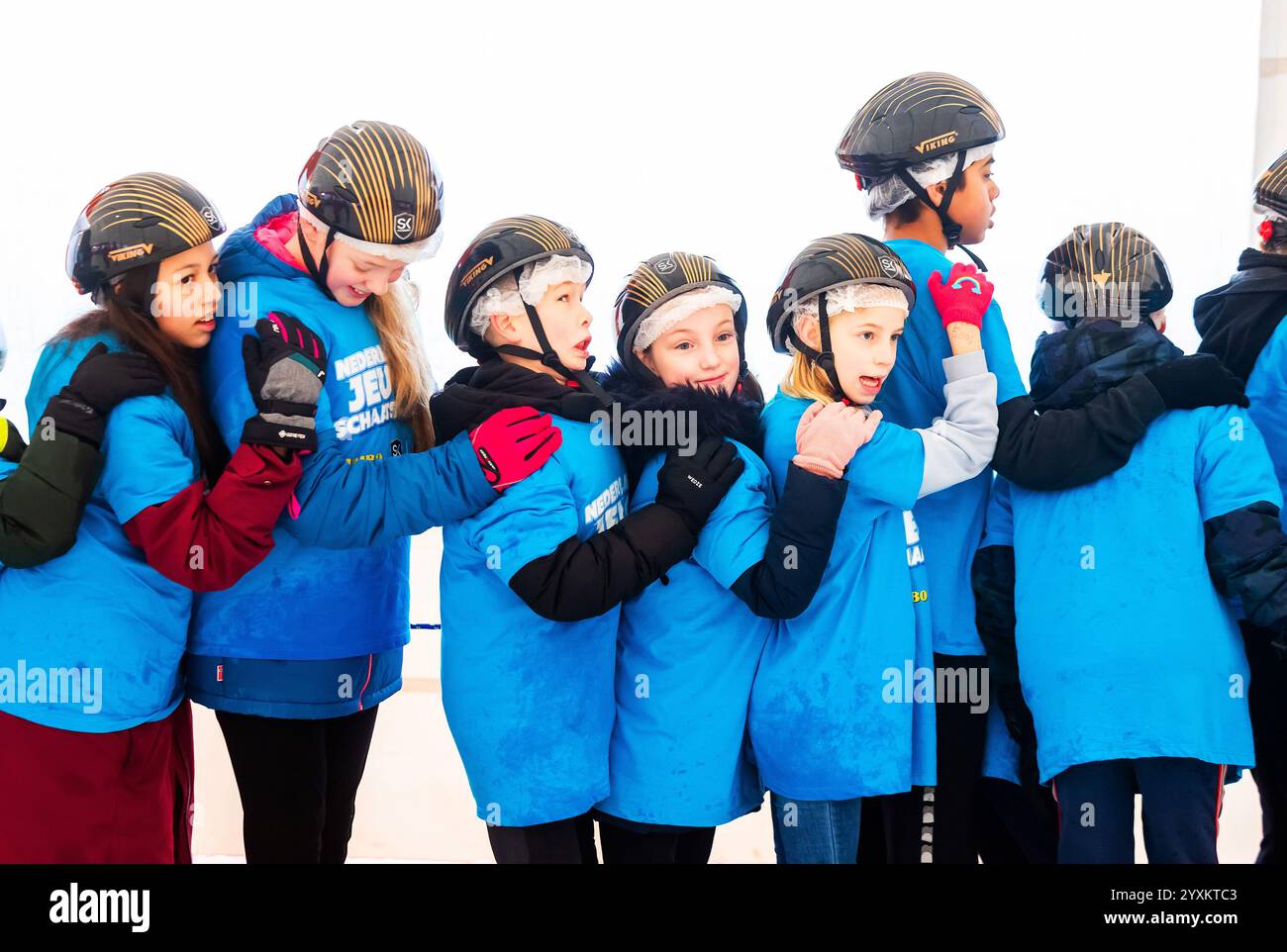 ROTTERDAM - Children take to the ice rink for a world record attempt ...