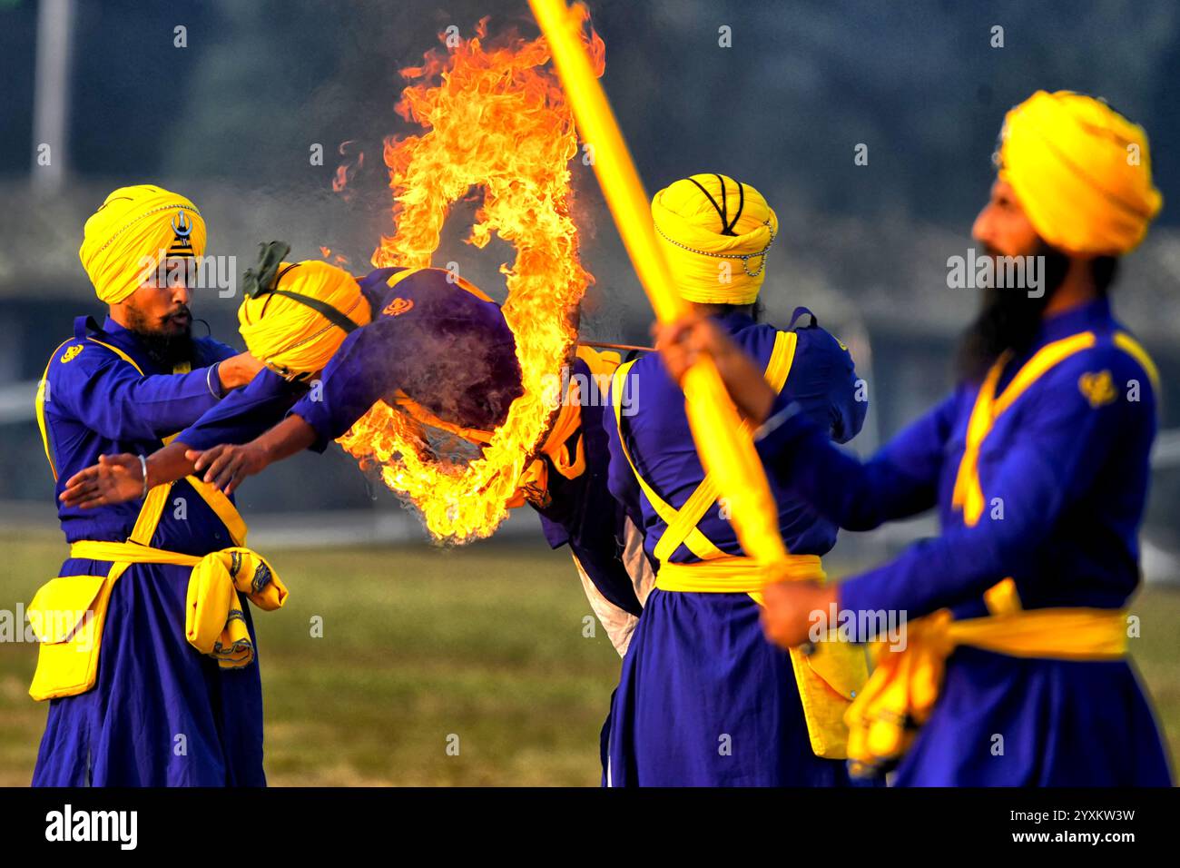 Kolkata, India. 16th Dec, 2024. Indian Army Sikh Regiment soldiers show ...