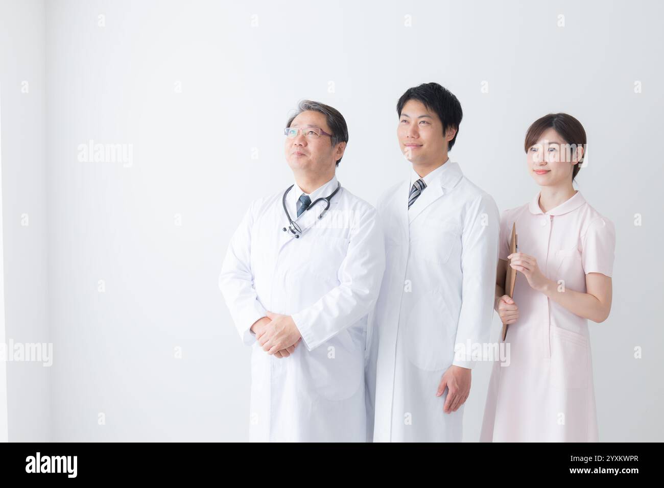 Man nurse medical doctor hi-res stock photography and images - Alamy