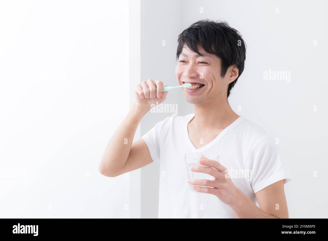 Man with one tooth hi-res stock photography and images - Alamy