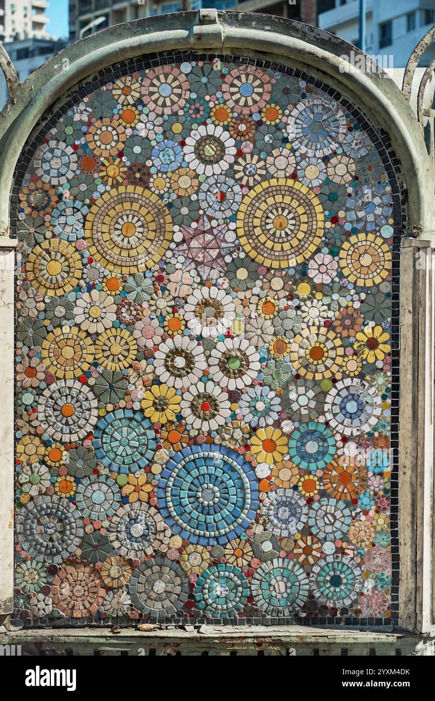 Geometric mosaic patterns hi-res stock photography and images - Alamy