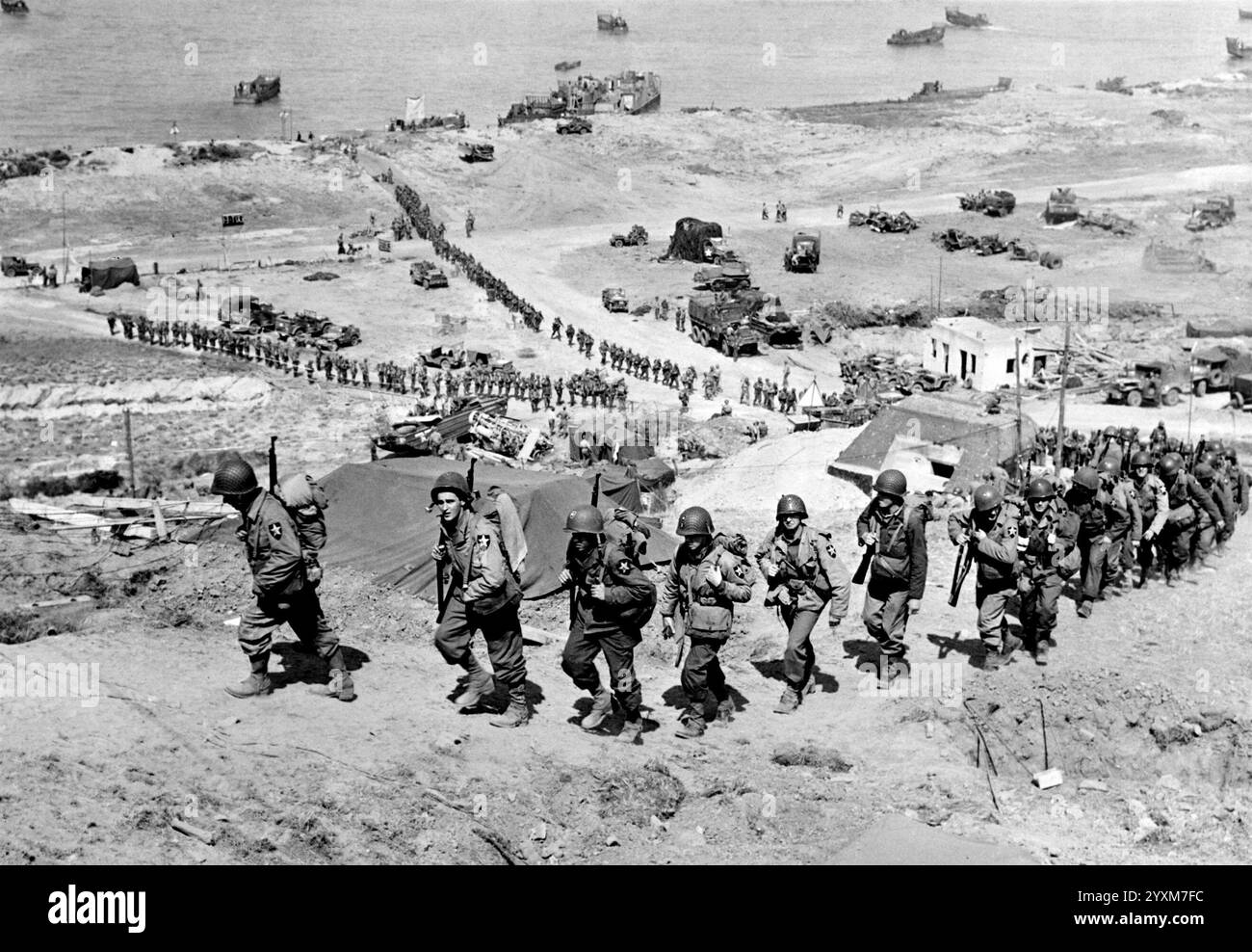 France 1944 us troops march hi-res stock photography and images - Alamy